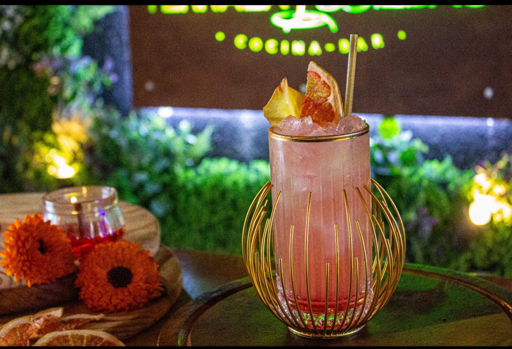 —majestic rose´(gin Malfy rose pomelo) – Bar Santa Isabel